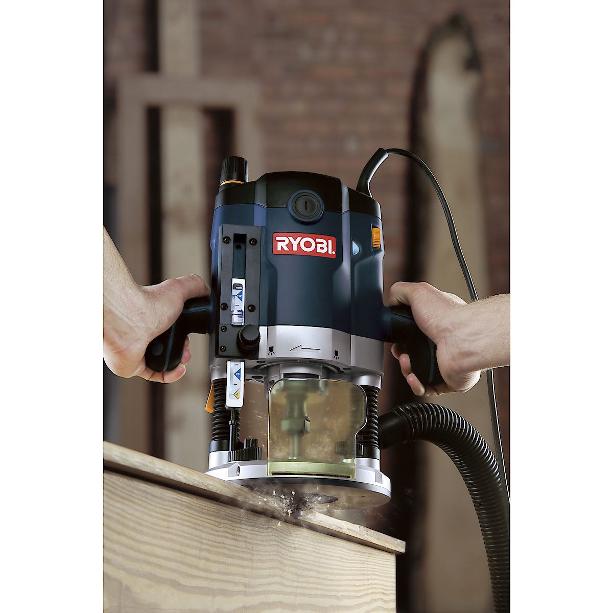 Ryobi ERT-2100V Router | Clas Ohlson